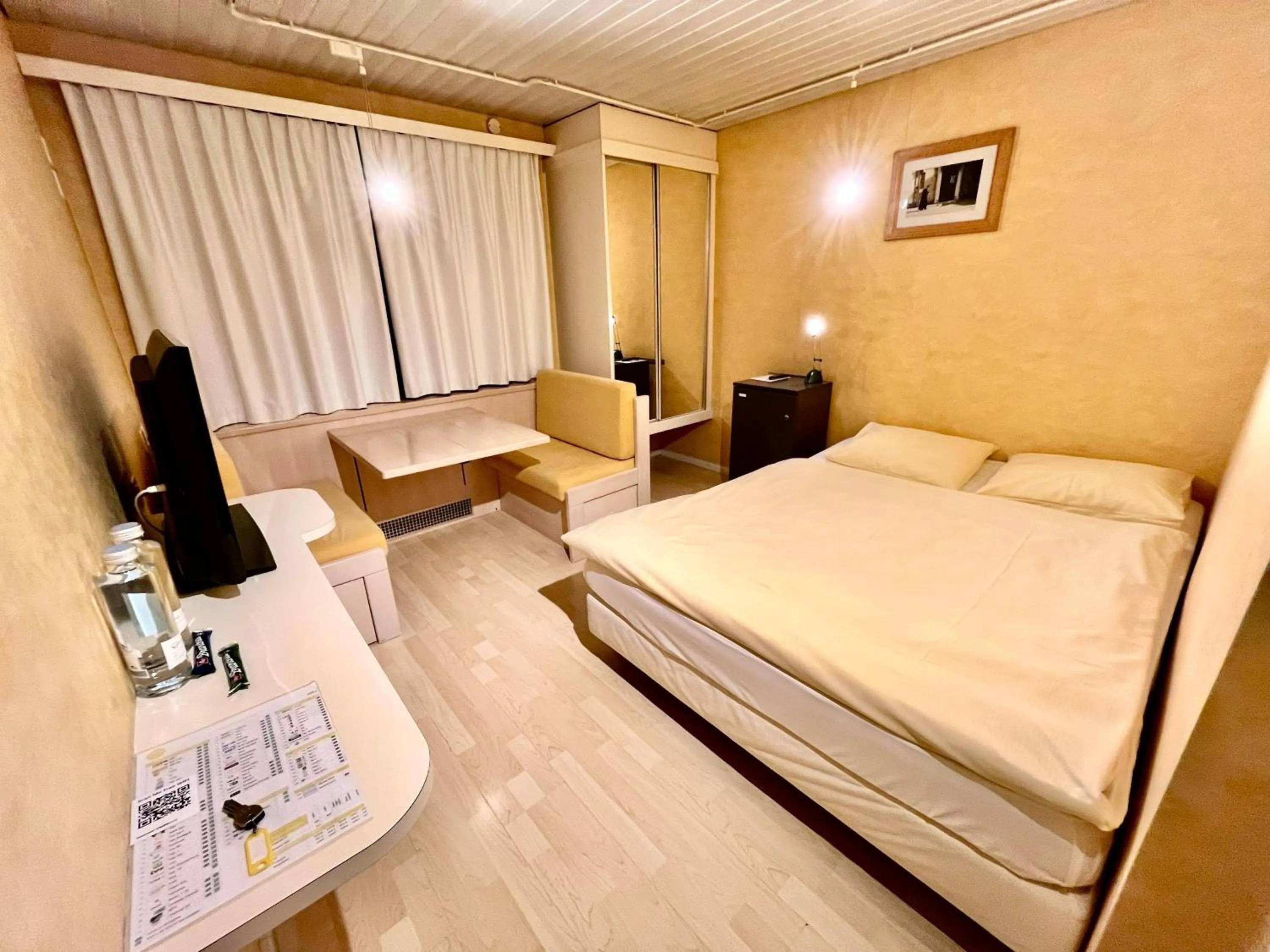 Seiler's Hotel, Liestal : hotel during the day - Dayuse.co.uk