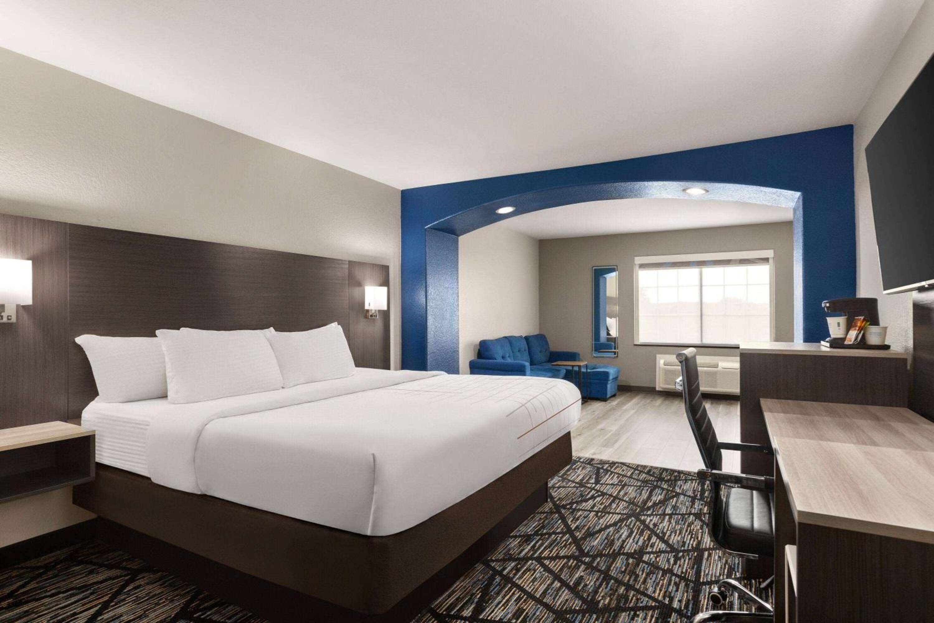 La Quinta by Wyndham San Antonio North Stone Oak, Stone Oak : -32% ...