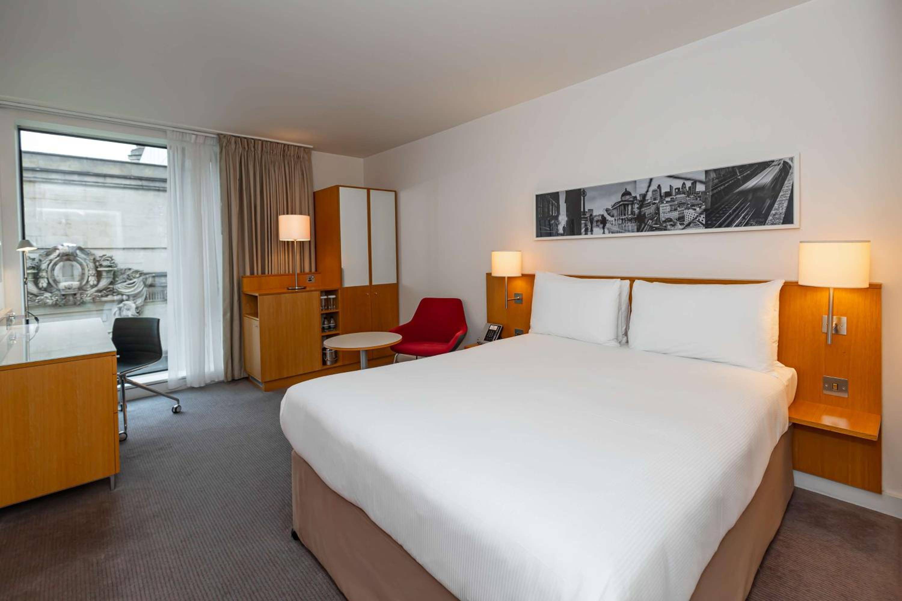 DoubleTree by Hilton London - Tower of London, City of London : -41% am ...