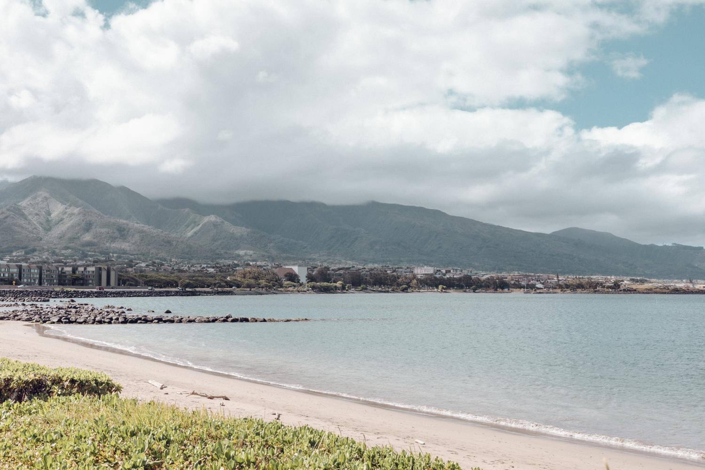 Hampton Inn & Suites Maui North Shore, Kahului : -44% during the day ...