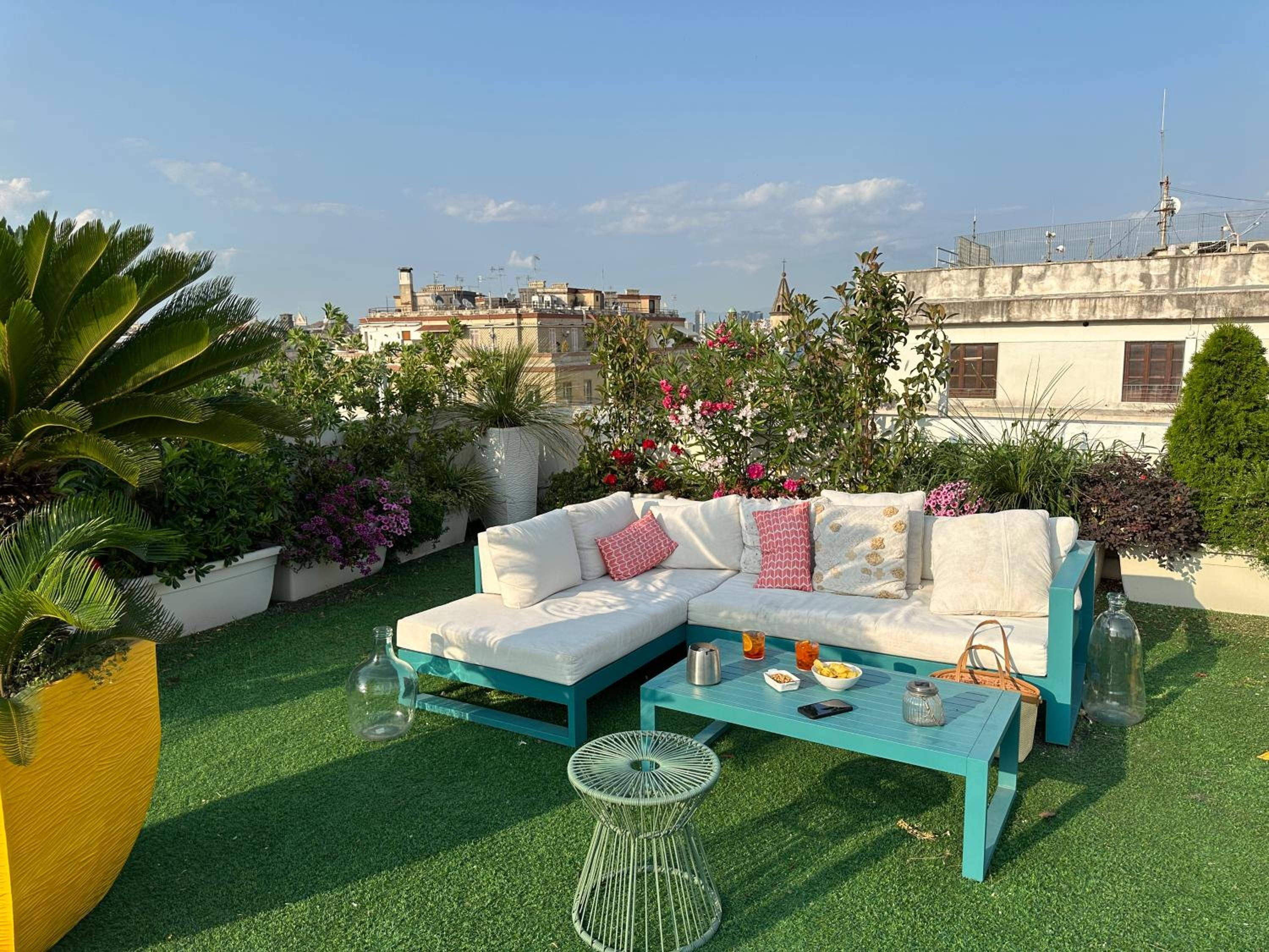 NeapolitanTrips Hotel (Ostello Bello Napoli), Napoli: -60% durante o ...