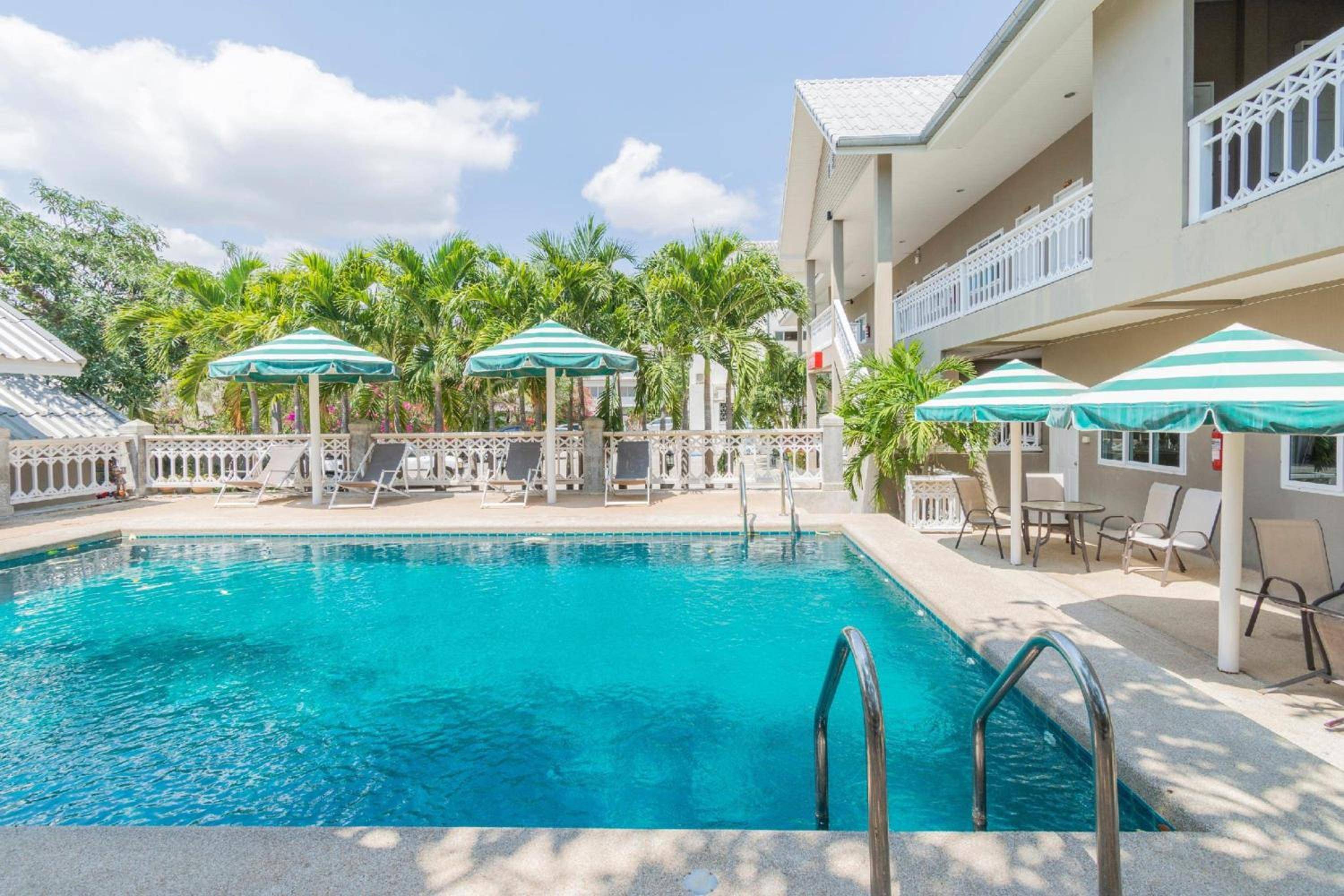 Highway Hotel, Tambon Hua Hin : -20% during the day - Dayuse.com