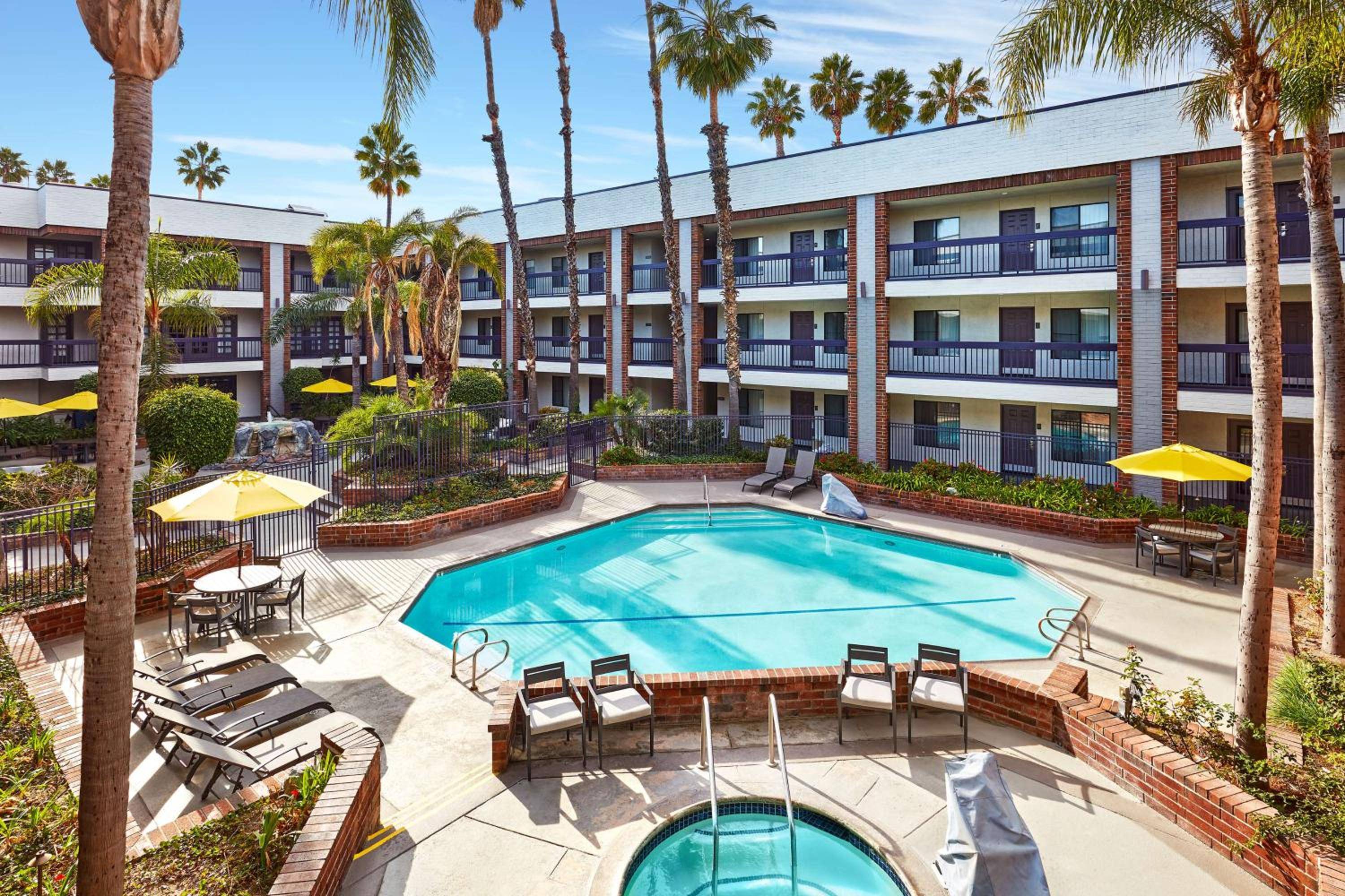 Best Western Plus Meridian Inn & Suites, Anaheim-Orange, Orange : -34% ...