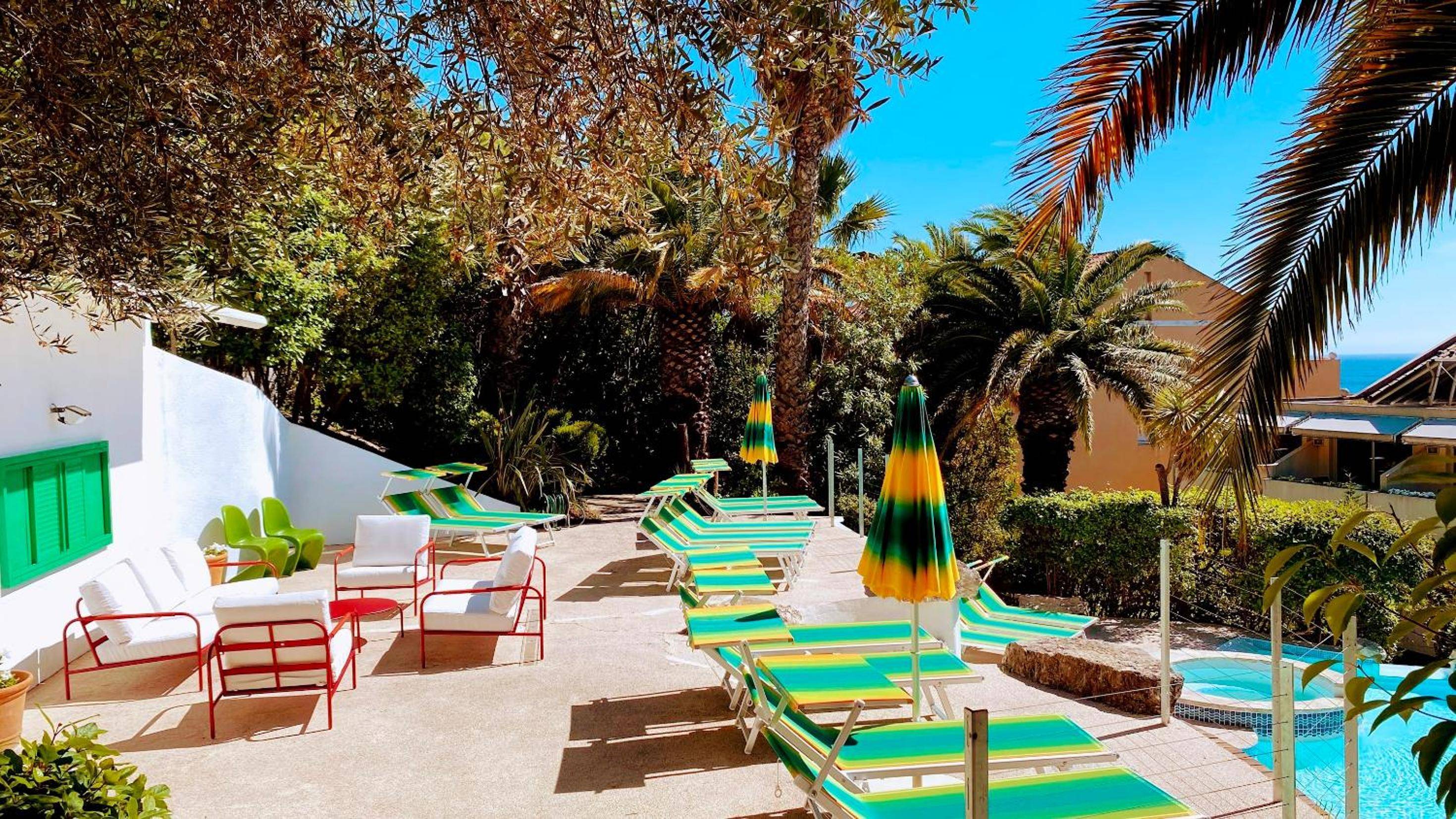 Pamela Hotel Cassis, Cassis : -38% en journée • Réservation à l'heure l ...