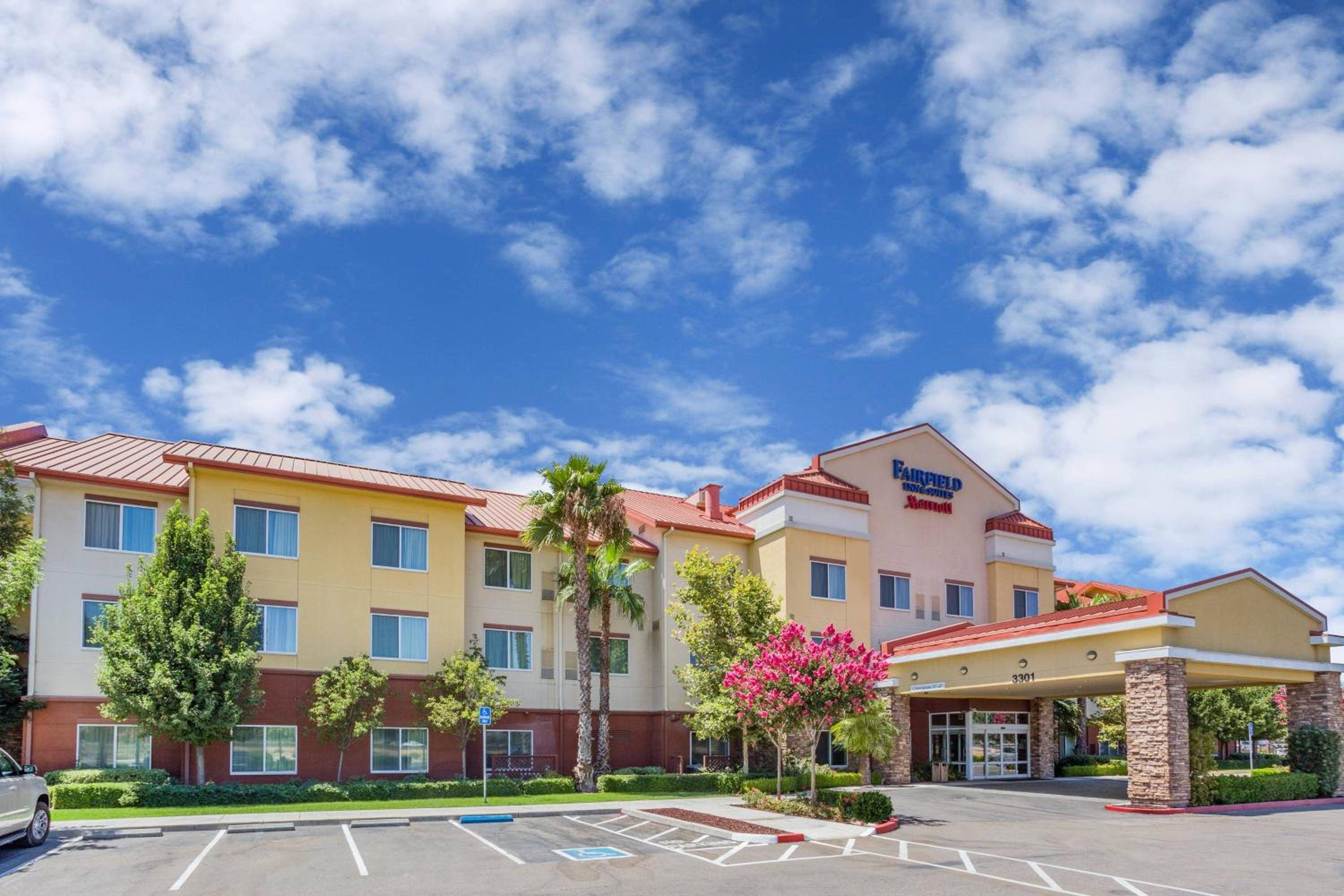 在 - Dayuse.com.hk位於Turlock 的 Fairfield Inn Turlock: 享受-39% 日間優惠