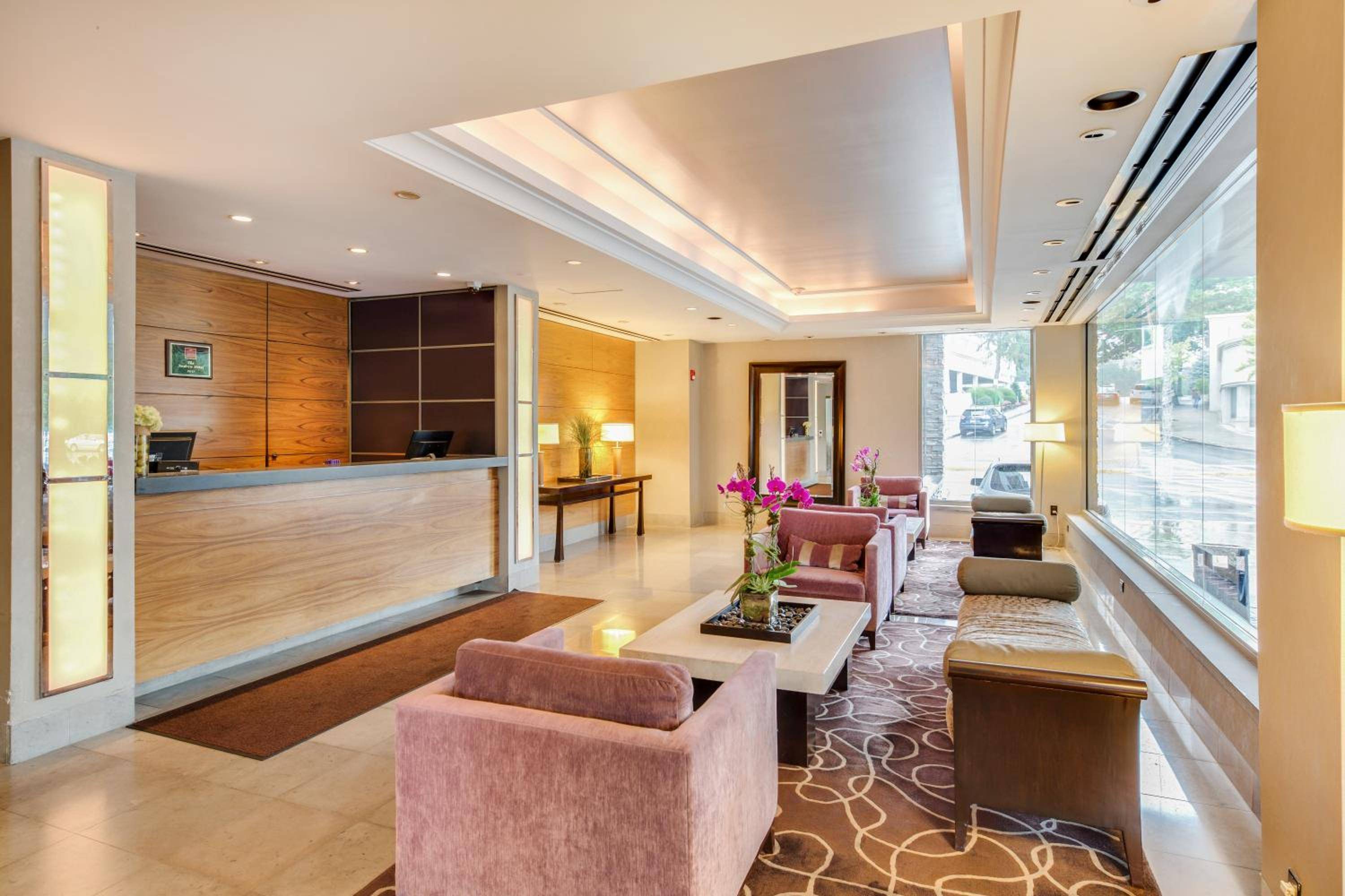 The Andrew Hotel, Great Neck : -69% during the day - Dayuse.com