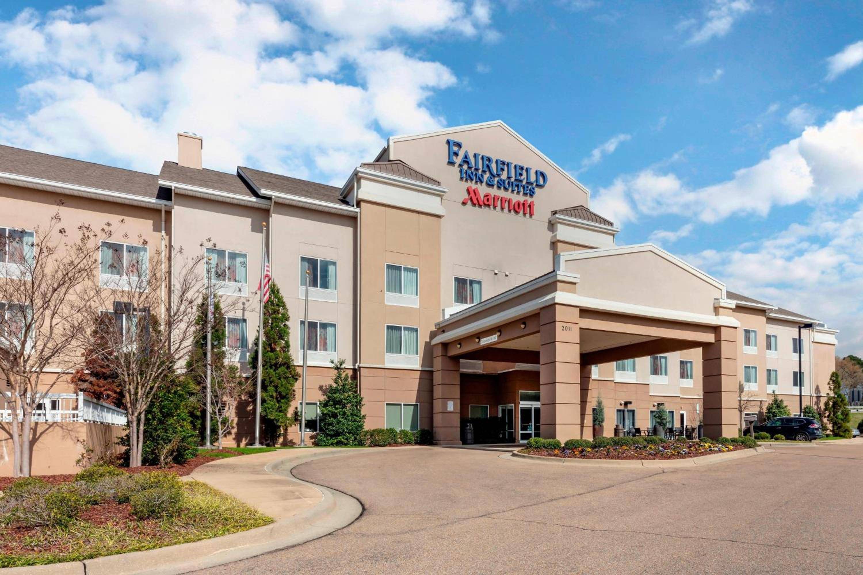 Fairfield Inn & Suites Columbus, Columbus : -77% en journée ...