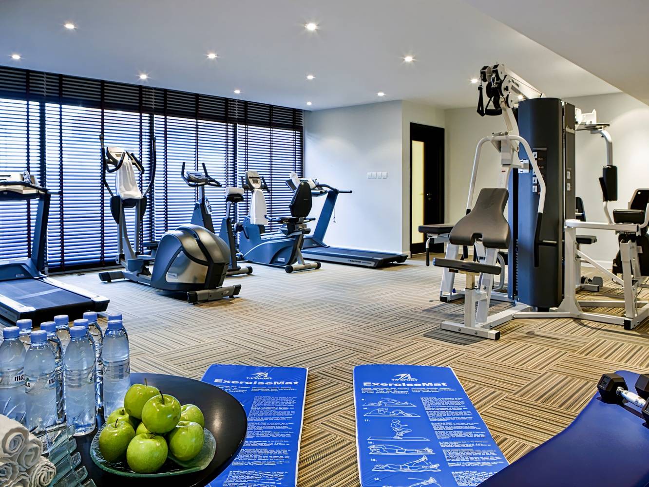 Mercure Gold Hotel Al Mina Road Dubai, Dubai : -53% during the day ...