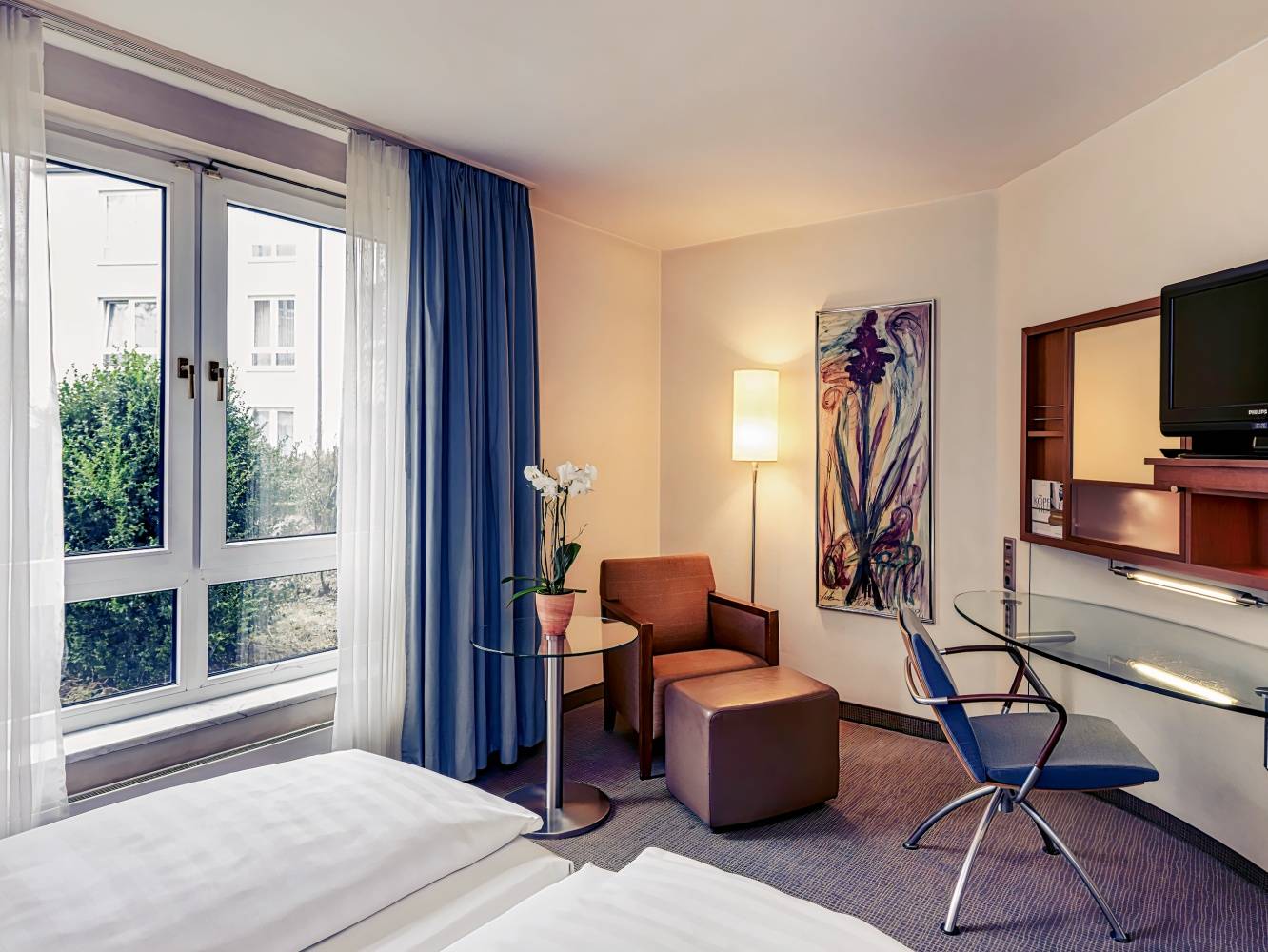 Mercure Hotel München Airport Freising, Freising : -34% during the day ...