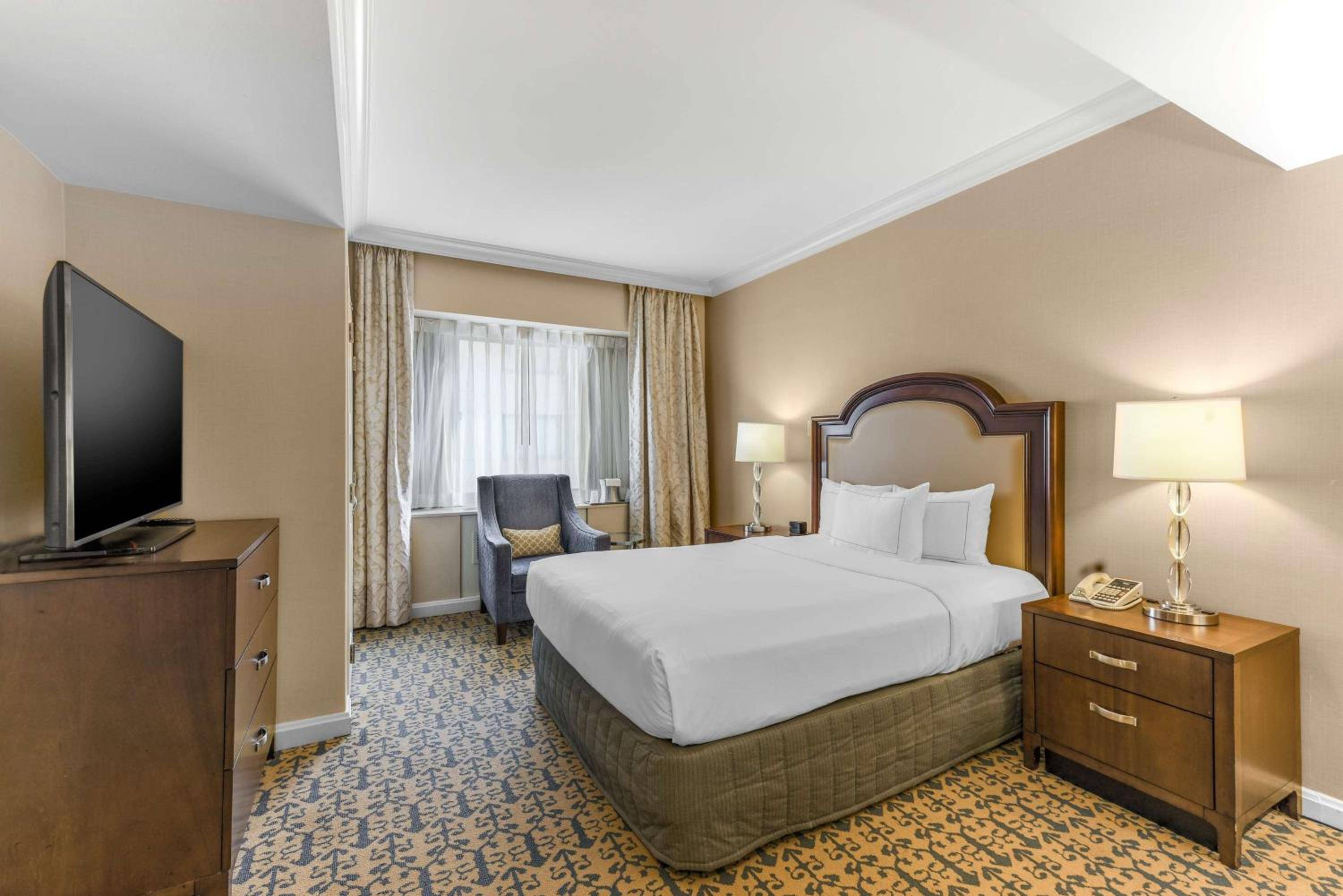 The Capital Hilton, Northwest Washington : -67% during the day - Dayuse.com