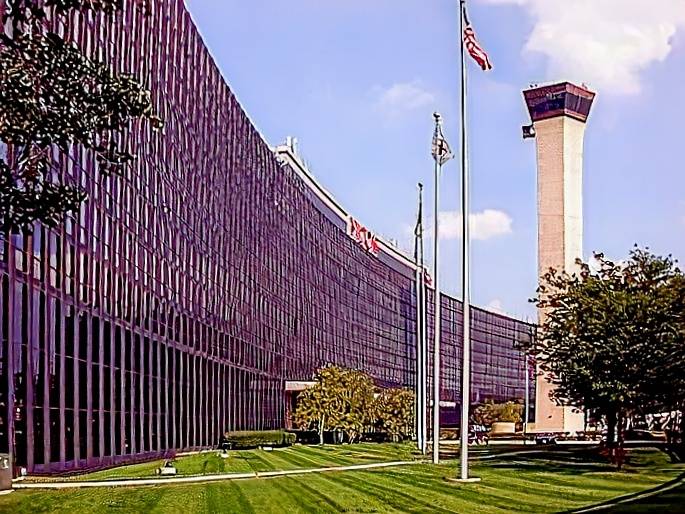 Hilton Chicago O'Hare Airport, Chicago, IL : -45% during the day ...