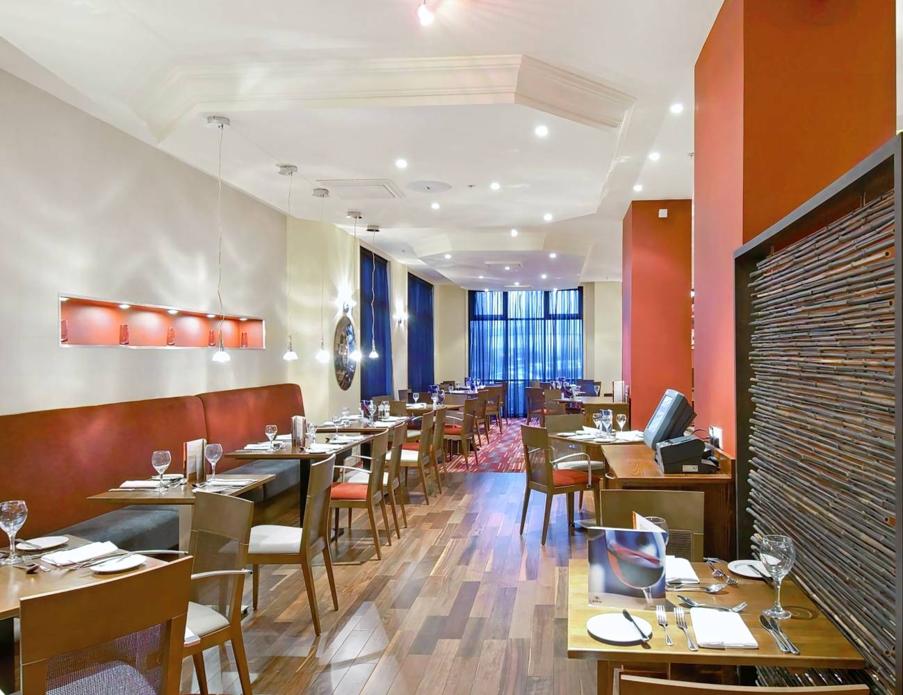 DoubleTree by Hilton Dartford Bridge, Kent : -29% during the day ...