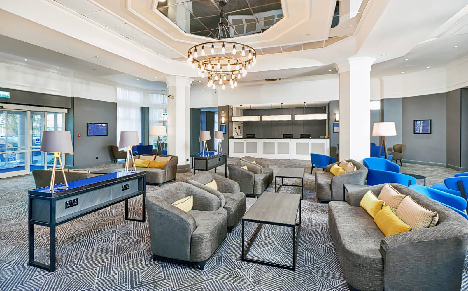 DoubleTree by Hilton Dartford Bridge, Kent : -29% during the day ...