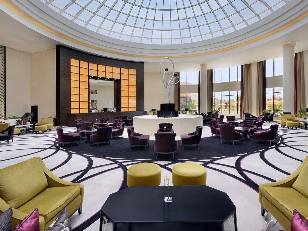 Mövenpick Hotel Riyadh, An Namudhajiyah : hotel during the day - Dayuse.com