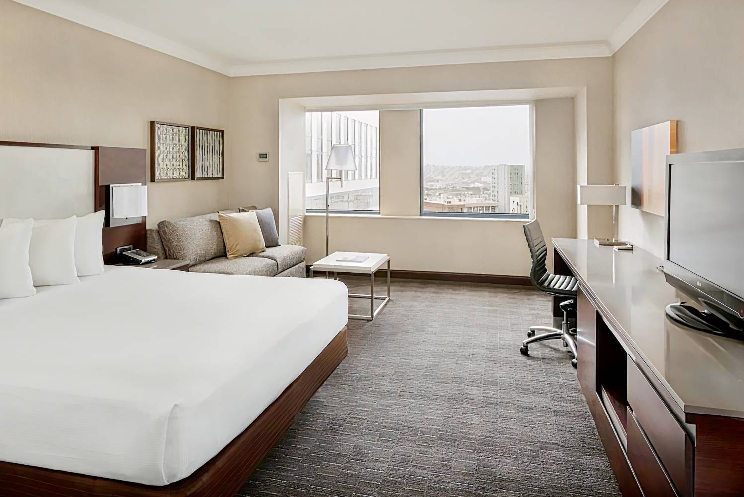 Hilton San Francisco Union Square, SF, CA : hotel during the day ...