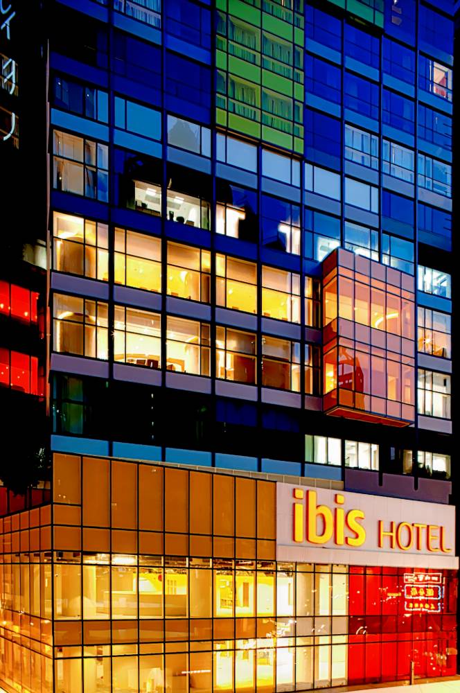 Ibis Hong Kong Central and Sheung Wan Hotel, Sheung Wan : -32% during ...